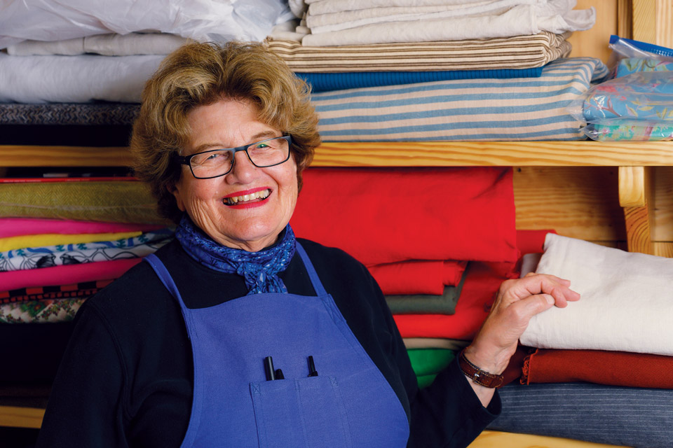 The Art of Quilt-maker Nancy Crow