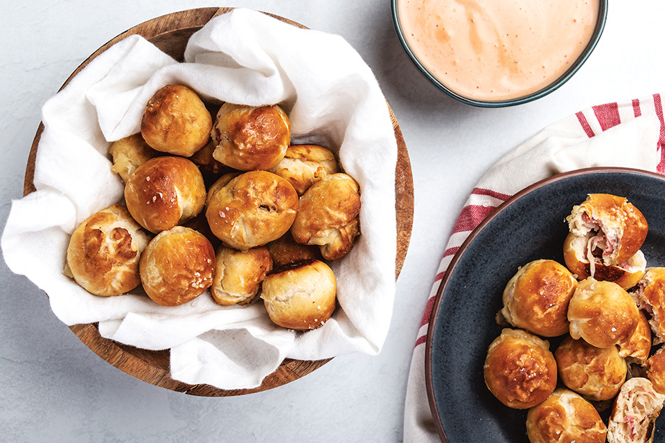 How to Make Reuben Pretzel Bites