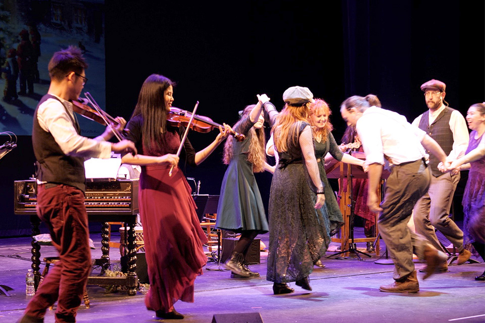 Apollo’s Fire Presents ‘Wassail! An Irish-Appalachian Christmas’