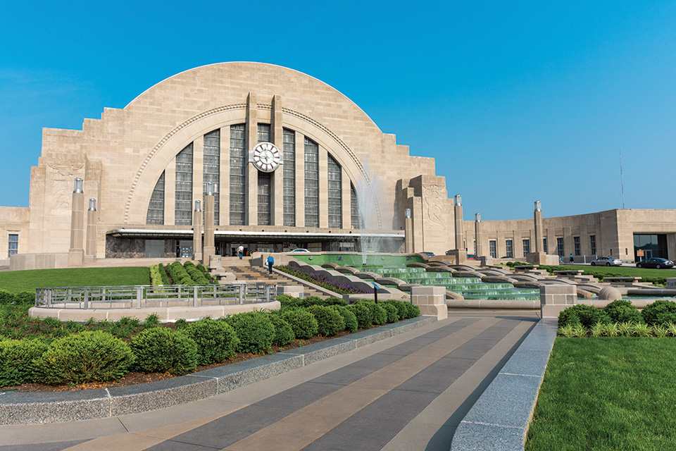 How Union Terminal Became an Iconic Cincinnati Landmark
